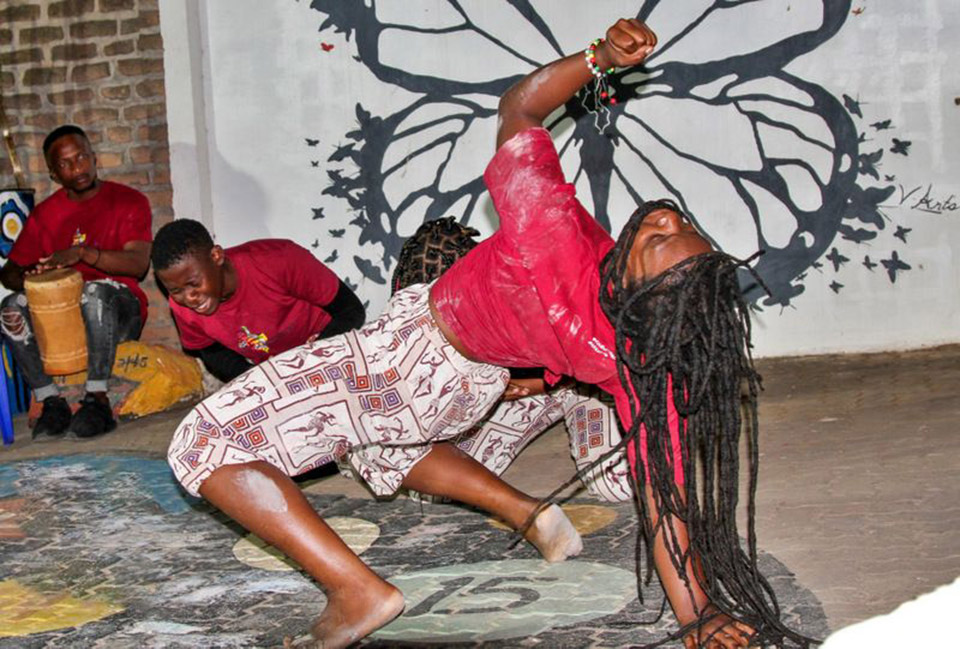 The healing work of the social circus, Tamba Africa - The African Mirror
